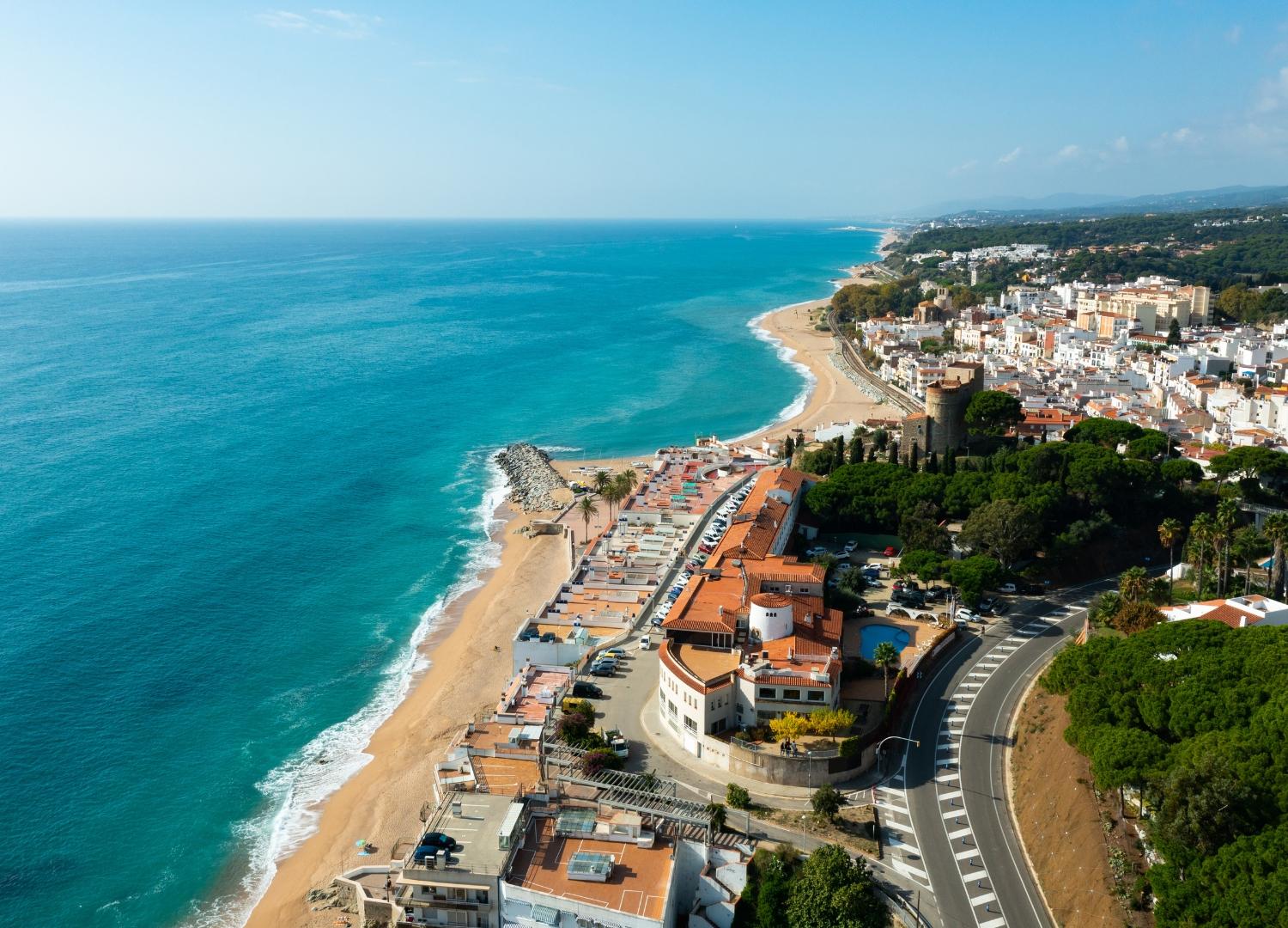 5 Razones para estudiar en Sant Pol de Mar - EUHT StPOL